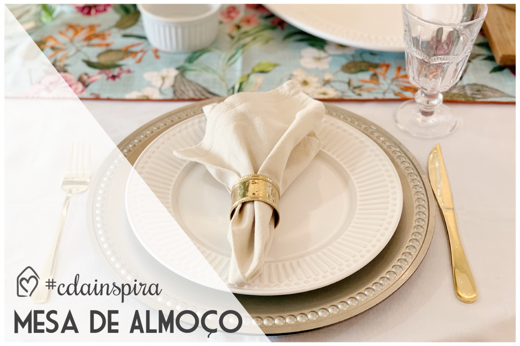 Mesa posta de almoço pro fim de semana - Casa das Amigas