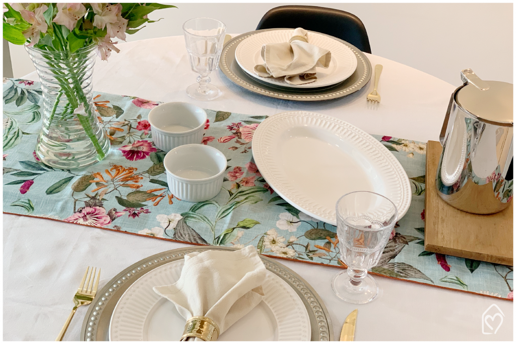 Mesa posta de almoço pro fim de semana - Casa das Amigas