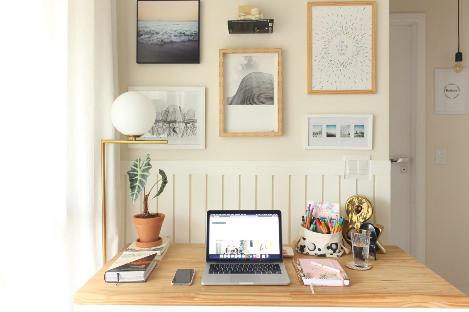 Como decorar o escritório em casa gastando pouco - Casa das Amigas